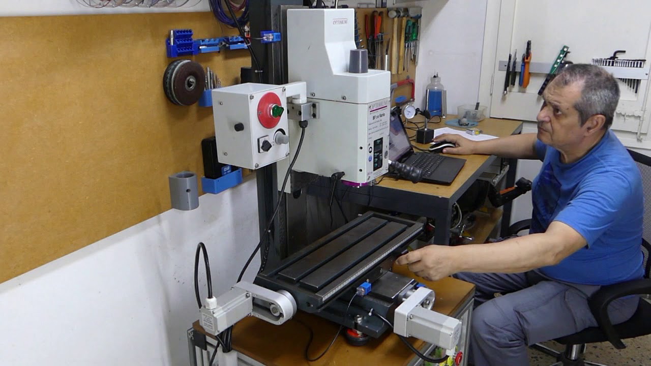 Puesta en marcha CNC Optimum BF20 - YouTube