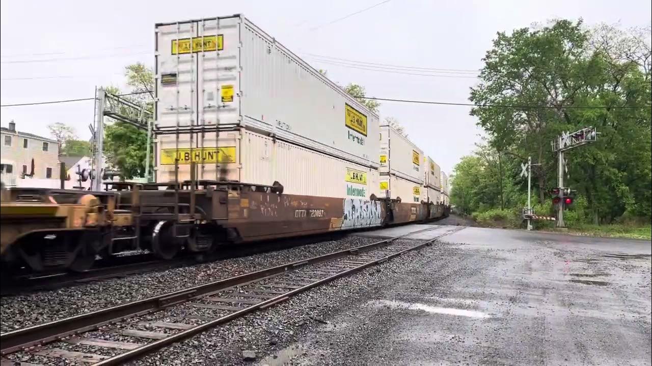 NS 7619 ES44DC leads NS 28X through Piscataway,NJ & a Nice K5HL! - YouTube