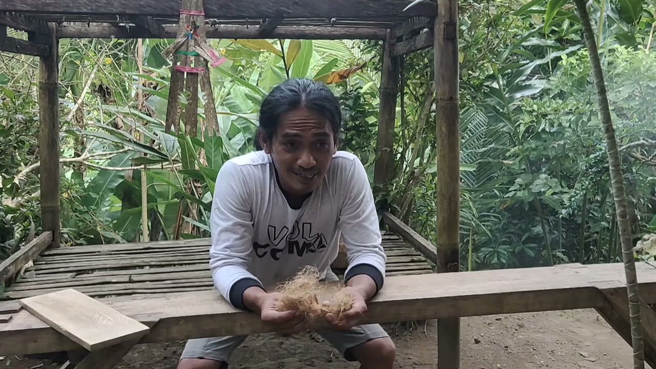Core friction fire with coconut coir.NO ASH - YouTube