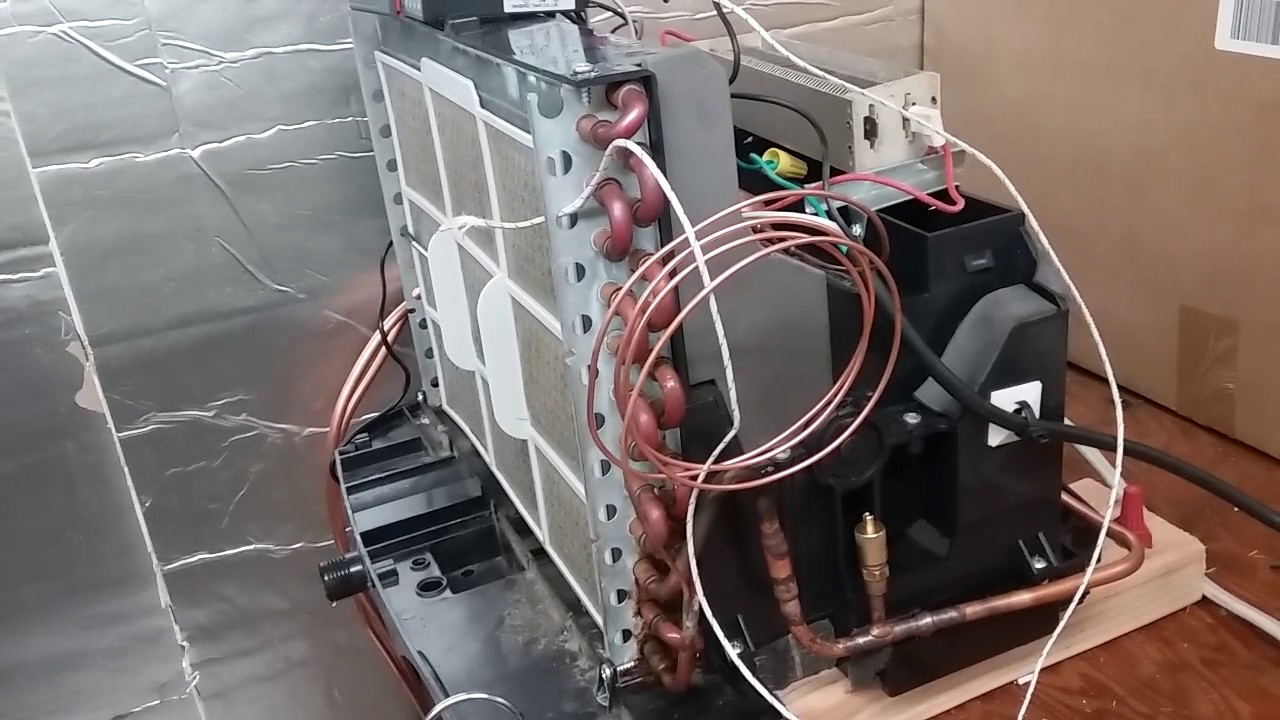 Hillbilly Deluxe Air Conditioner - Incubator - YouTube