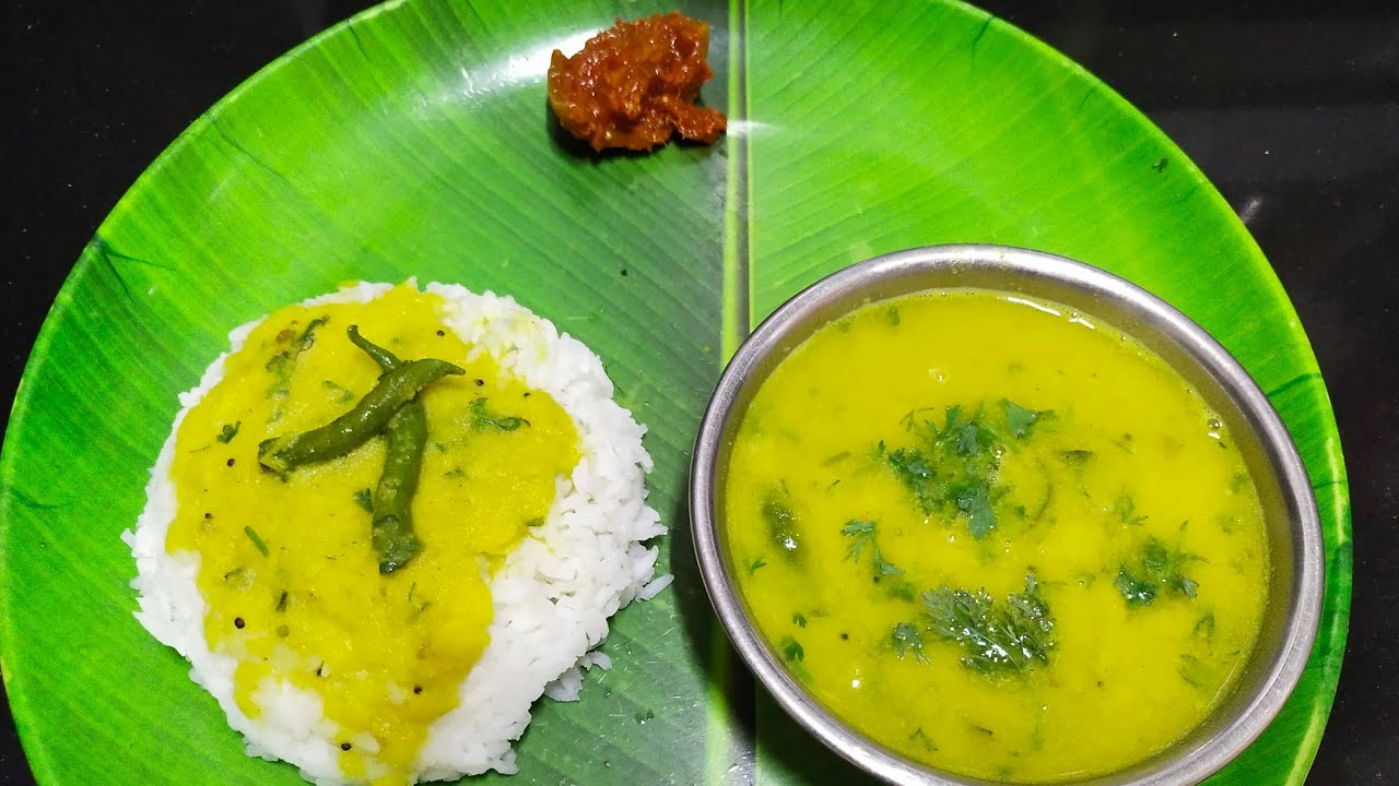 Godi dal / मालवणी गोडी डाळ.... - YouTube