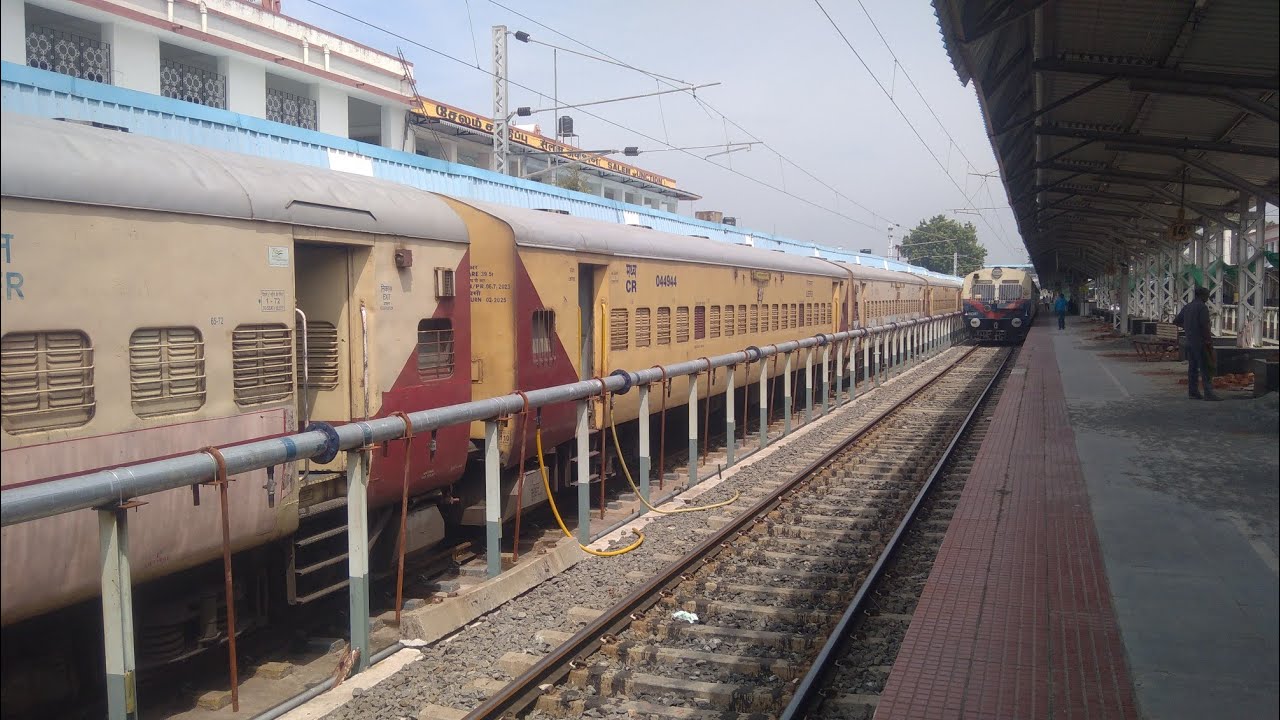 Train Journey 🇮🇳 Rameswaram Bhubaneswar Superfast Weekly Express No ...
