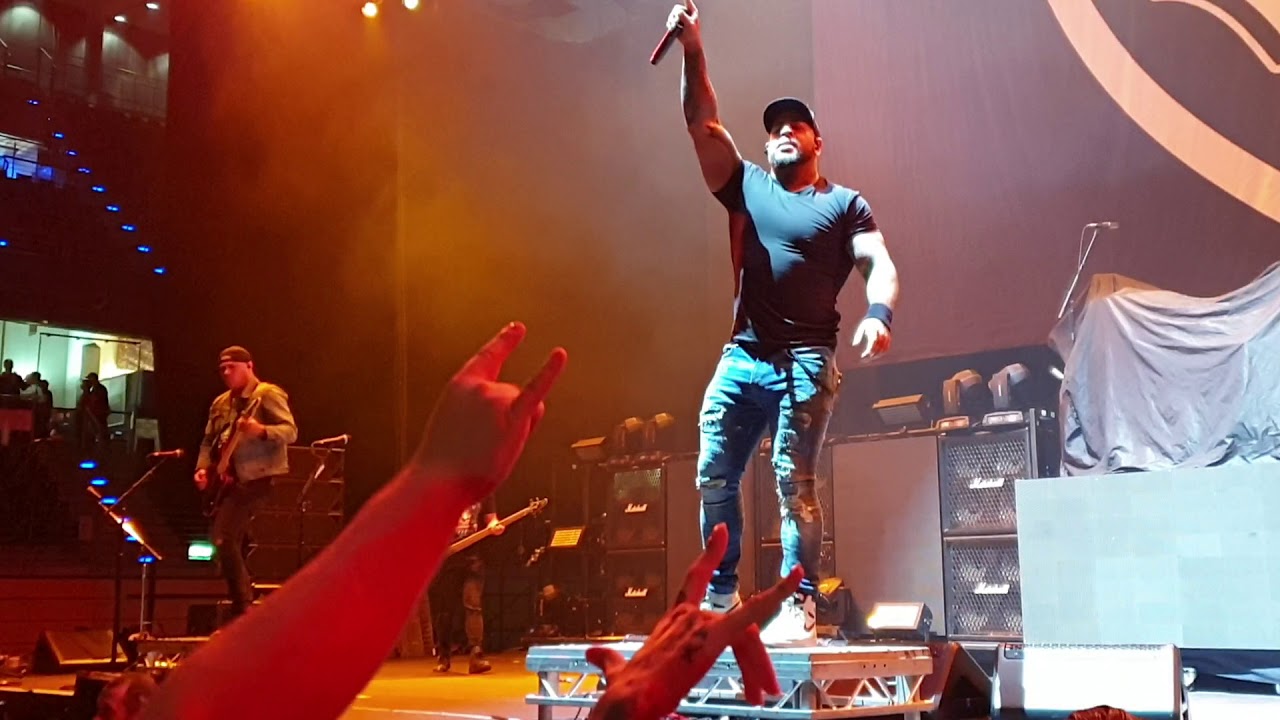 Bad Wolves - No Messiah - live @Max-Schmeling-Halle Berlin 03.02.2020 ...