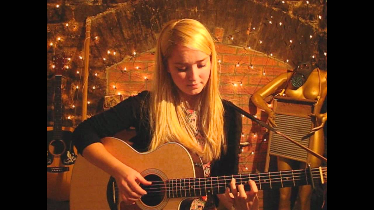 Kitty Macfarlane - Seventeen - Songs From The Shed session - YouTube