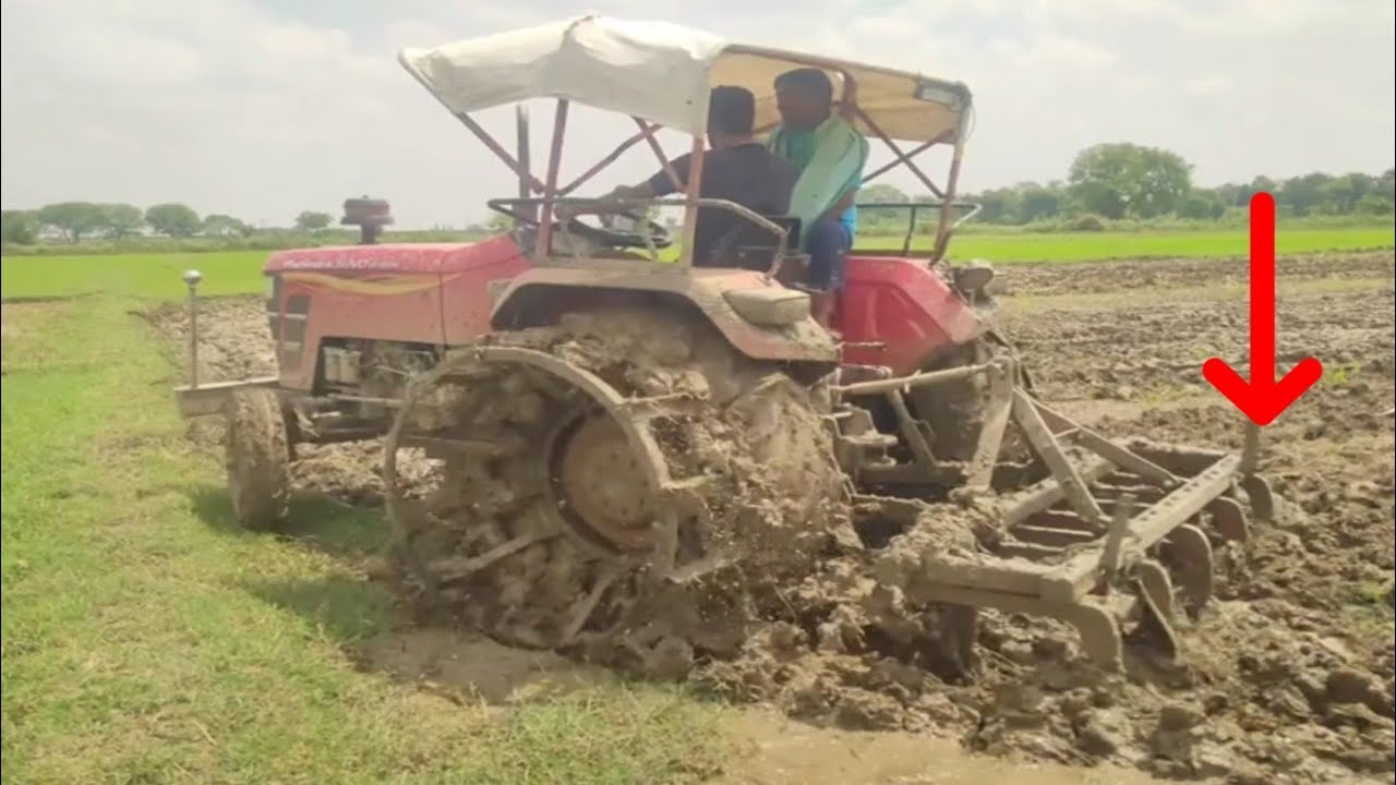 Aaj Ka Din Hi Kharb Ho Gaya Kichad me Khet Jotna Pada @amitkfarmer5258 ...