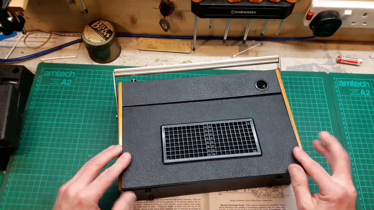 Hacker Harrier RP71 Radio . Lets Look - YouTube