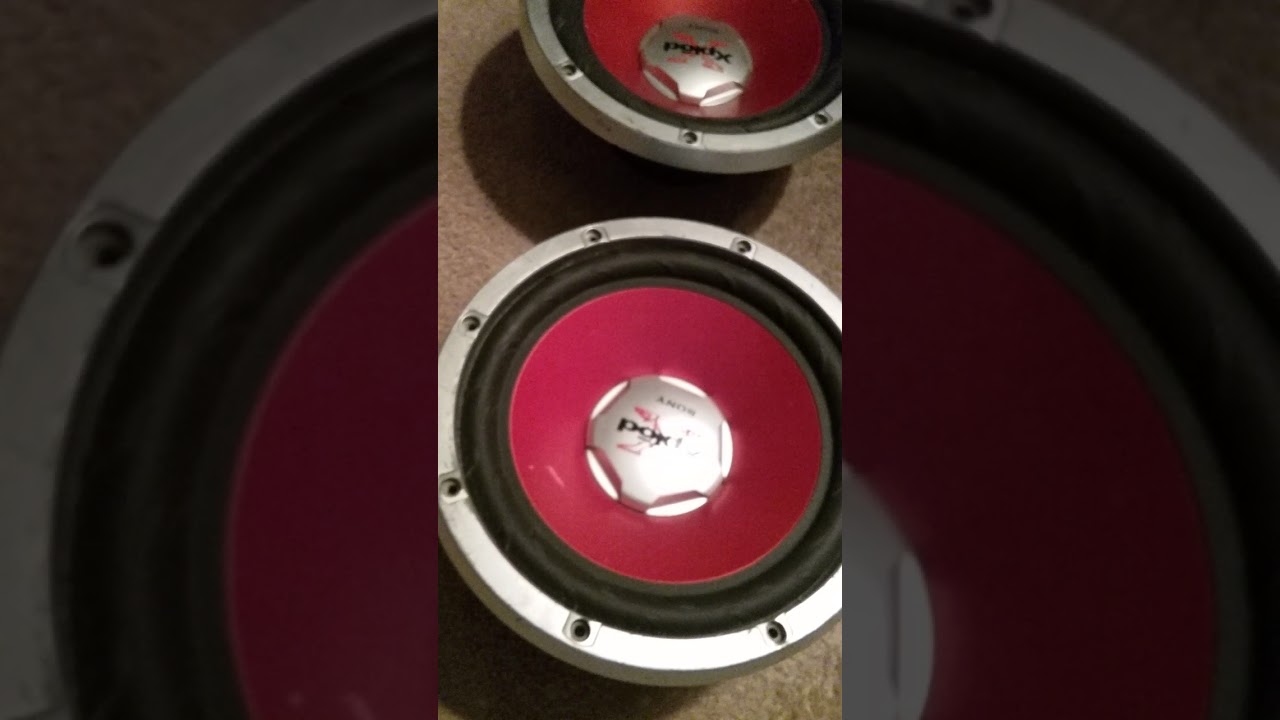 Sony xplode subs 10" - YouTube