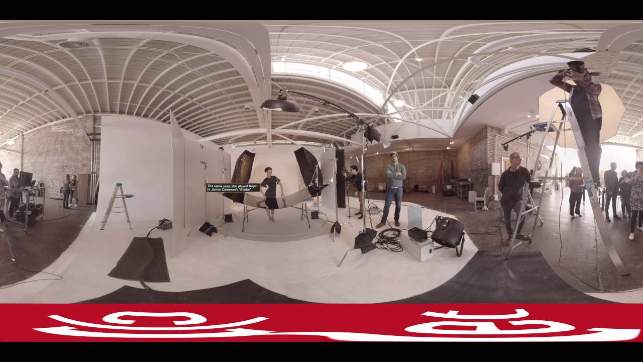 CNET Magazine 360-degree photo shoot with Star Trek's Zoe Saldana - YouTube
