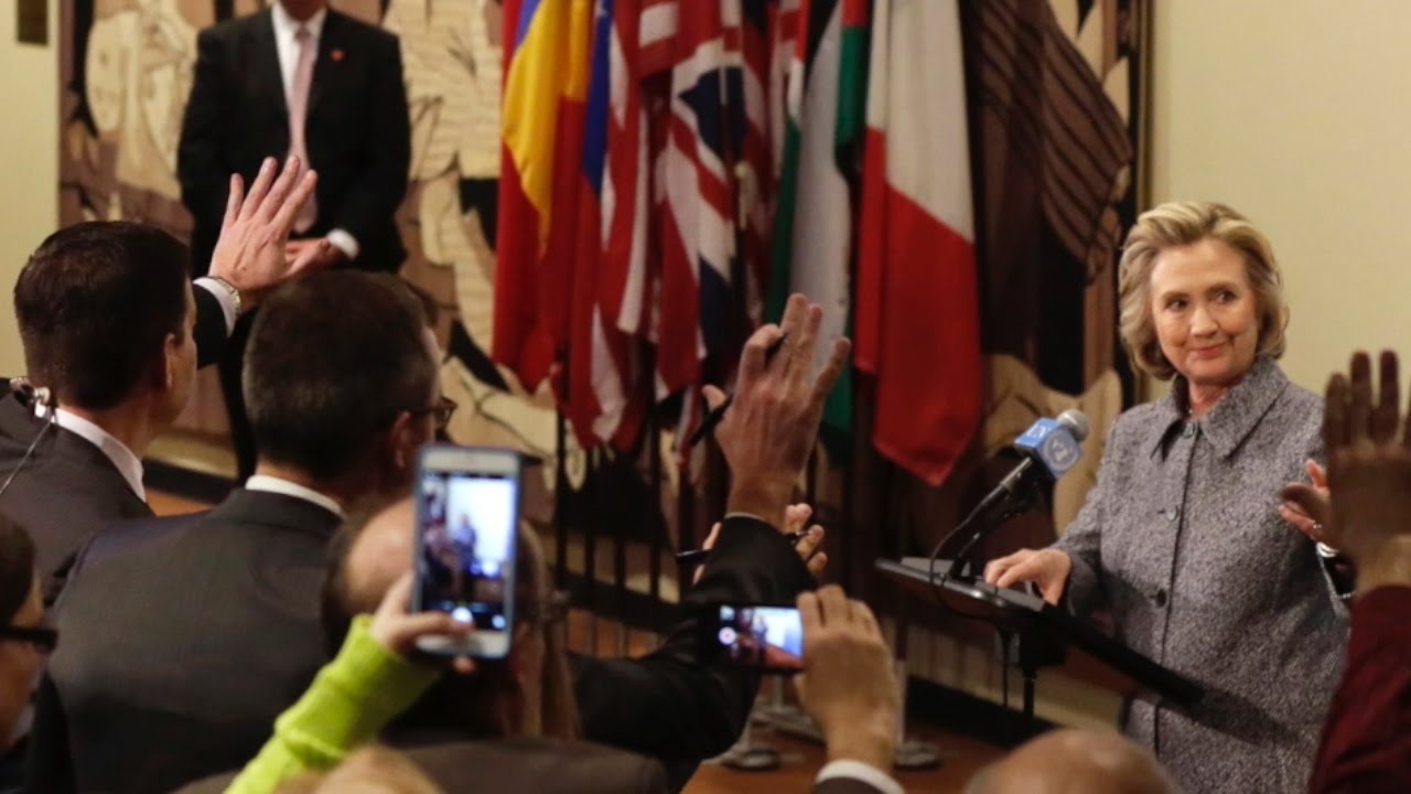 Jerry Seib: Pressures Build on Hillary Clinton to Start Campaign - YouTube
