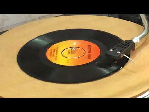MÜZEYYEN SENAR- UYKUDAMISIN SEVGİLİ YARİM / FERAYE