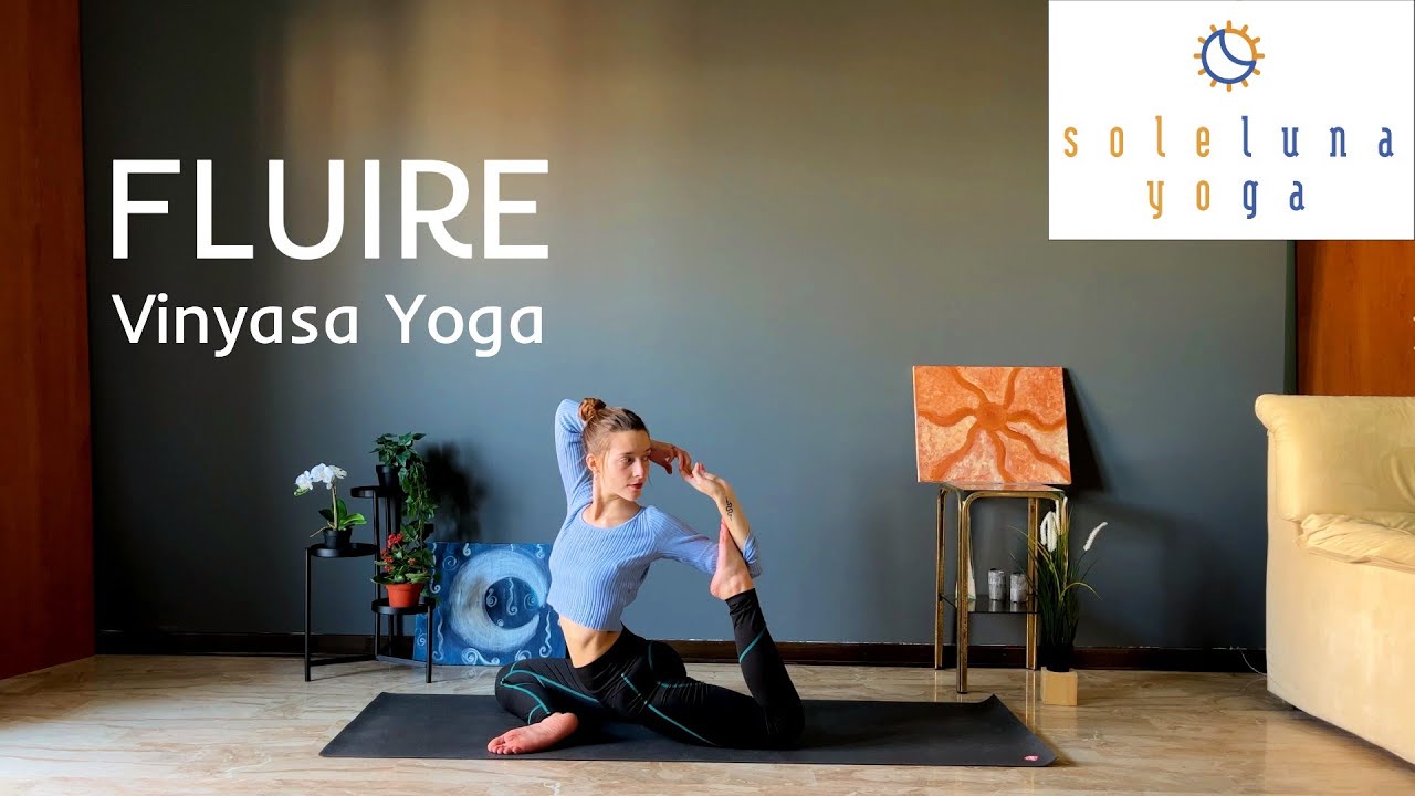 FLUIRE | Lezione completa di Yoga - 30 minuti - YouTube