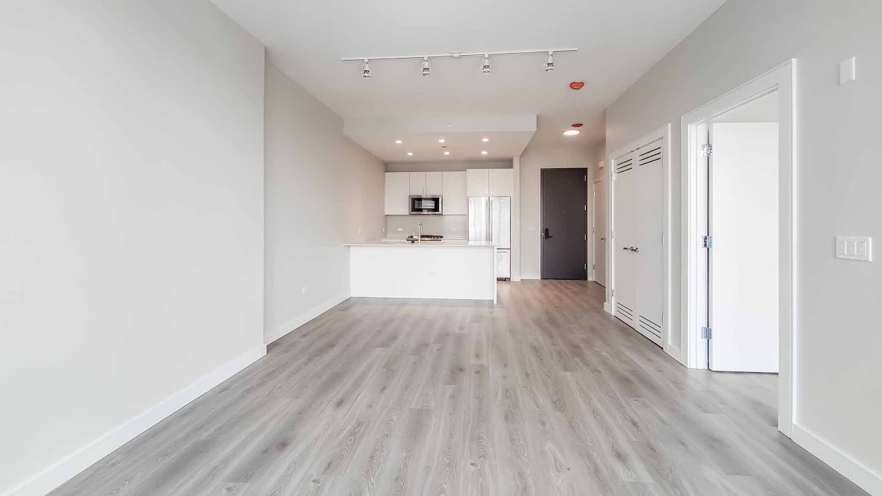 A River North 1-bedroom CA6 at the new One Chicago Apartments - YouTube