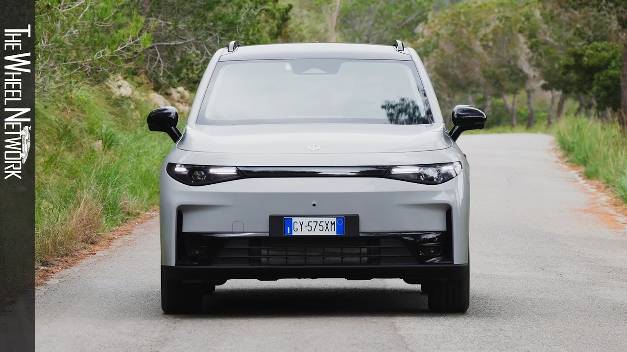 2025 Leapmotor C10 | Tundra Grey | Driving, Interior, Exterior - YouTube