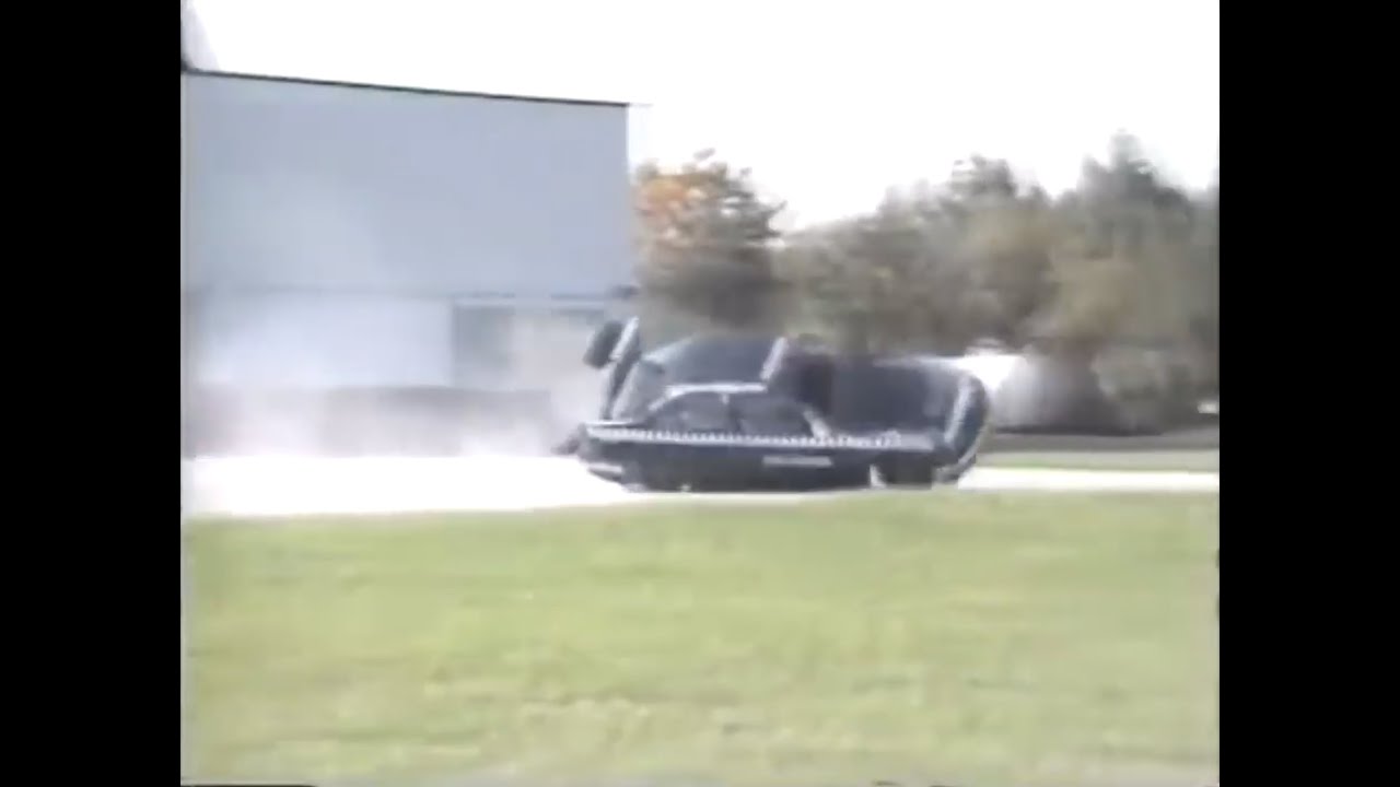 BMW E36 CRASH TEST - YouTube