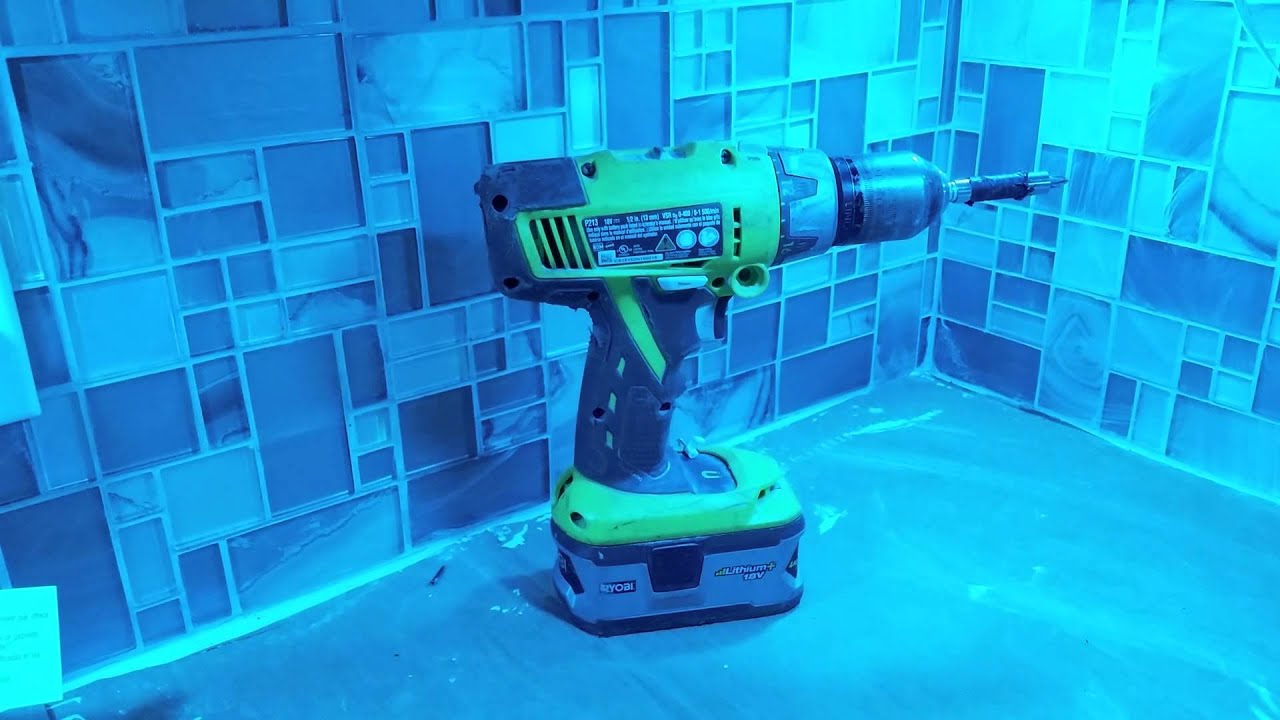 Color changing drill - YouTube