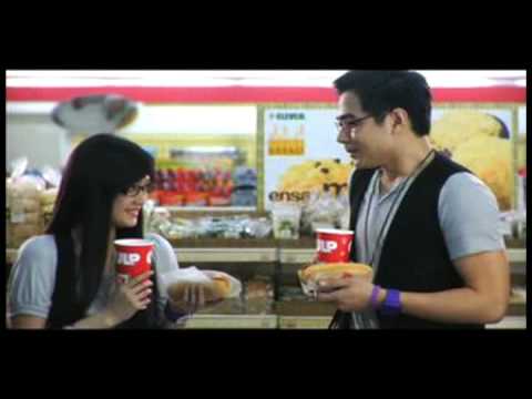 7-11 Commercial 2009 - Big Bite Hotdogs with Coke - YouTube