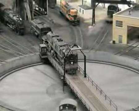HO scale layout 'Roundhouse' - YouTube