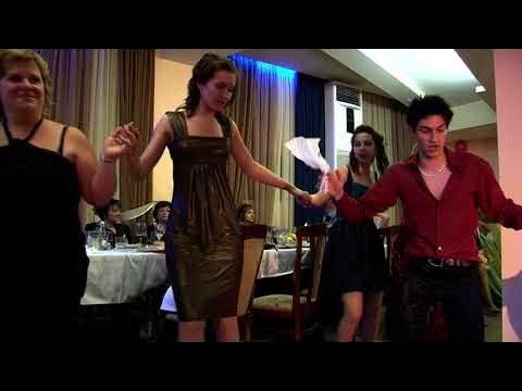 VTS 01 2 Абитуриентски бал Езикова гимназия Сливен VTS 01 0 2-ра част - YouTube