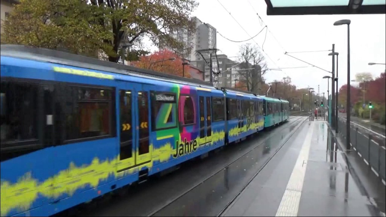VGF U4 und U5 Wagen auf der Linie U5 in Frankfurt am Main Eckenheim ...