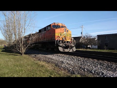 [HD] CSX K139 Empty Oil Train Westbound - Fairport, NY - YouTube