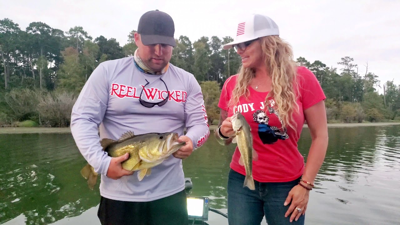 Bass fishing on Rayburn with country singer Charlie Farley - YouTube