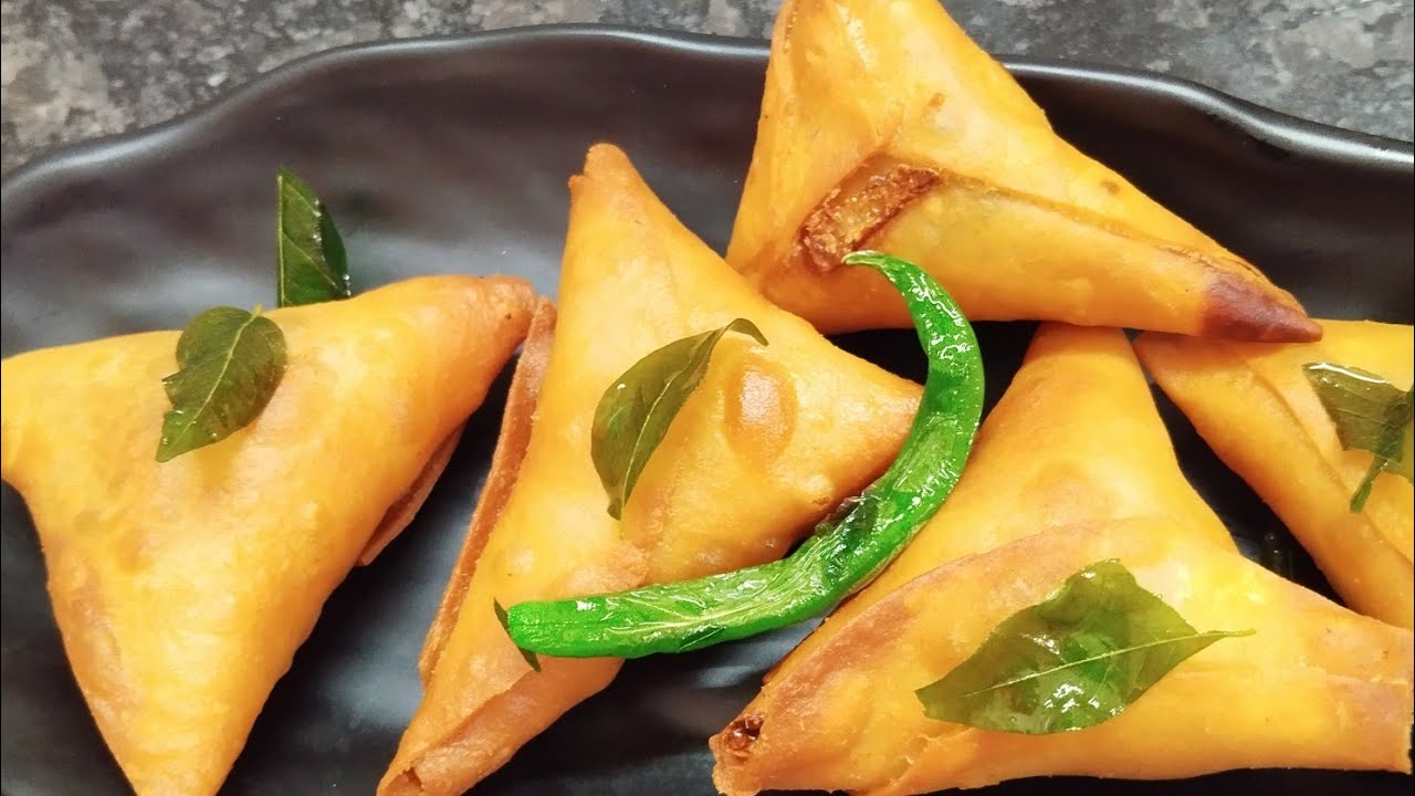 Hyderabadi Irani Samosa Recipe|| How To Make Onion samosa With Homemade ...