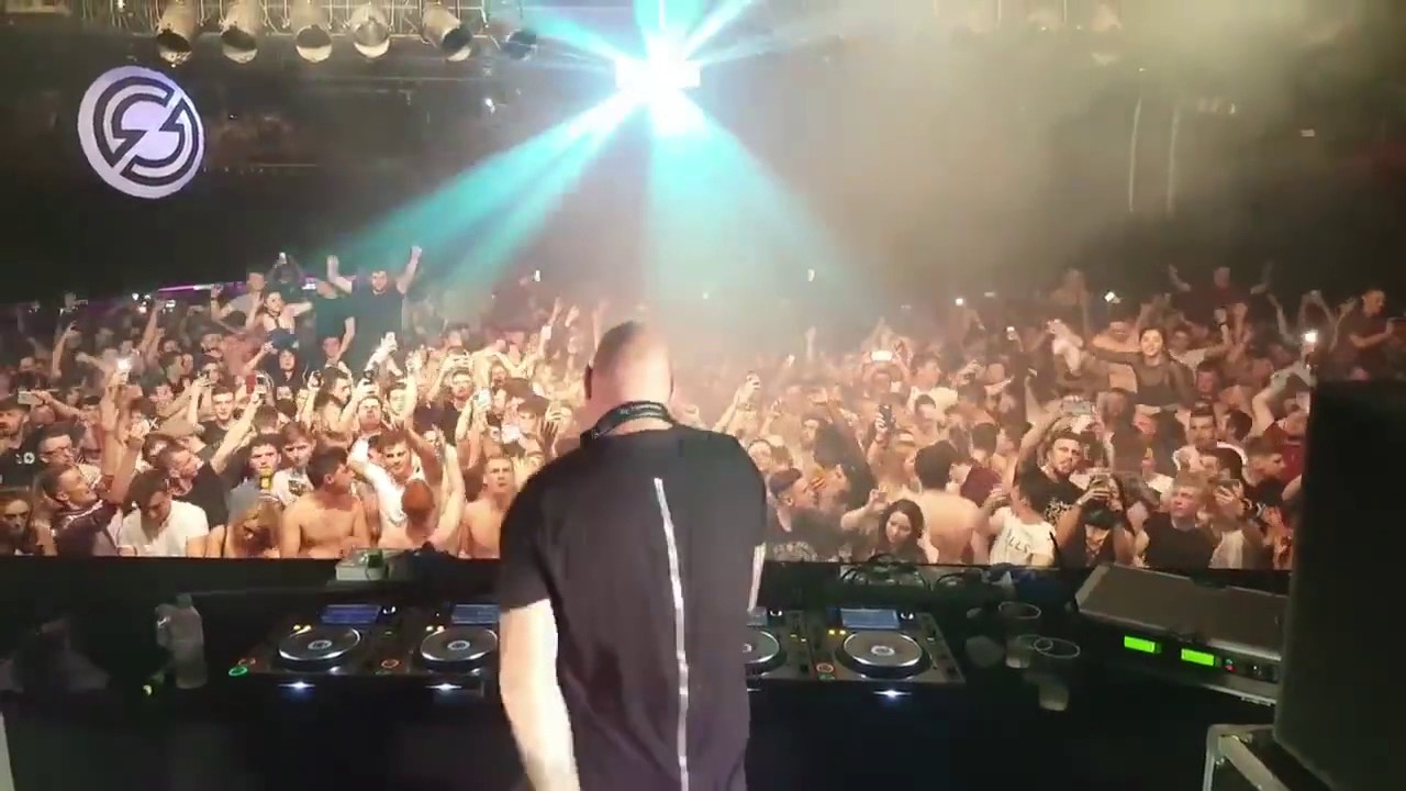 Alan Fitzpatrick live at SHINE Belfast - QUBSU - YouTube