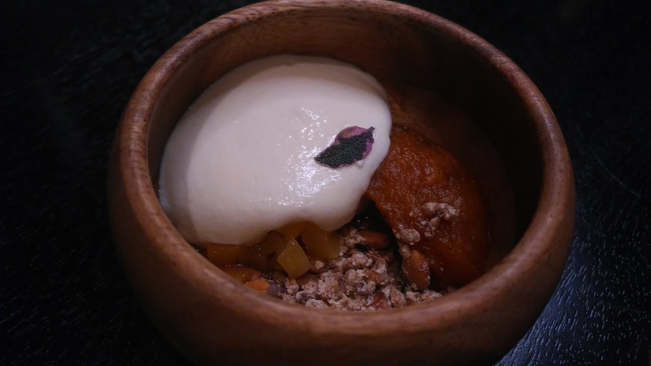 Alinea Kitchen Table Course 16-17 - YouTube