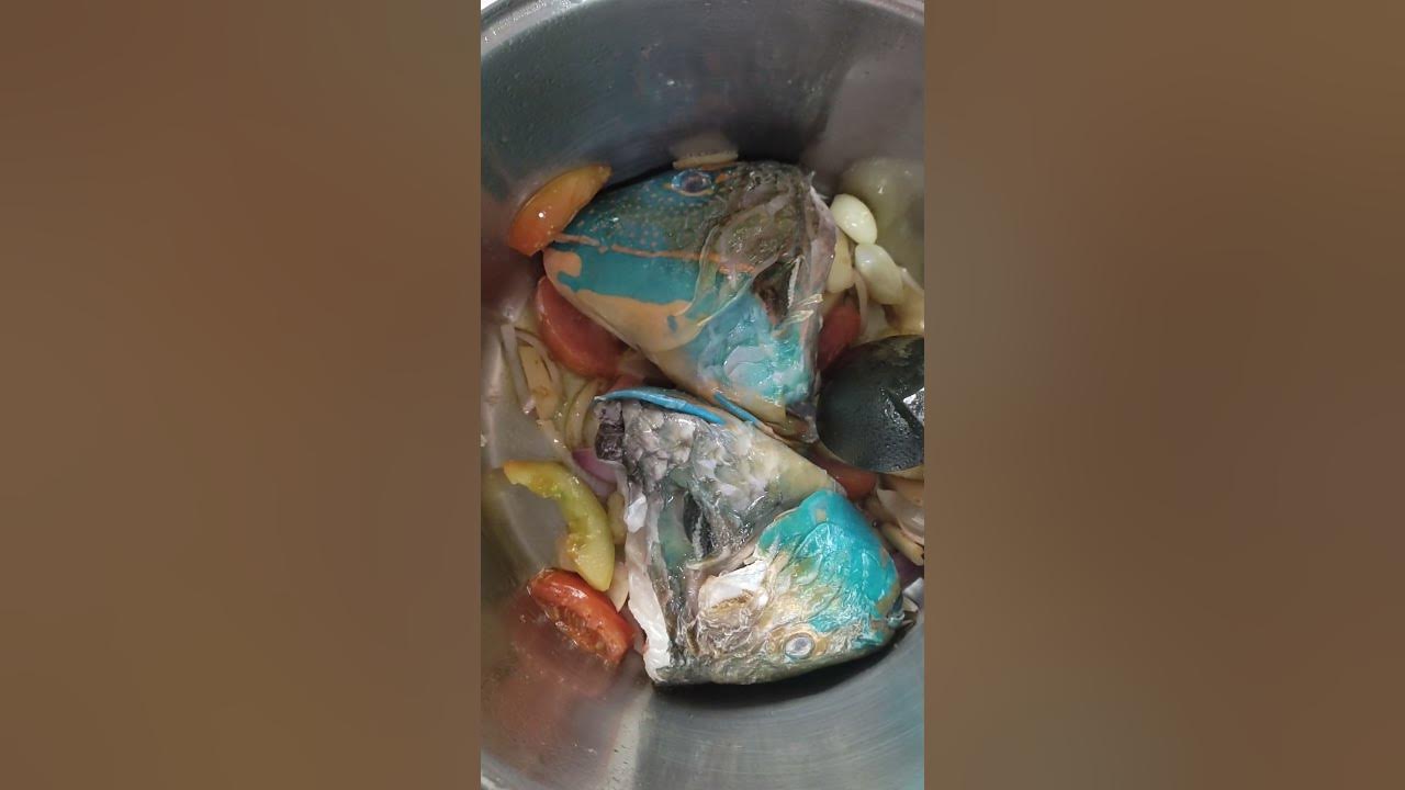#shorts SINIGANG NA ULO NG ISDA (MOLMOL) #sinigang #healthy #yummy - YouTube