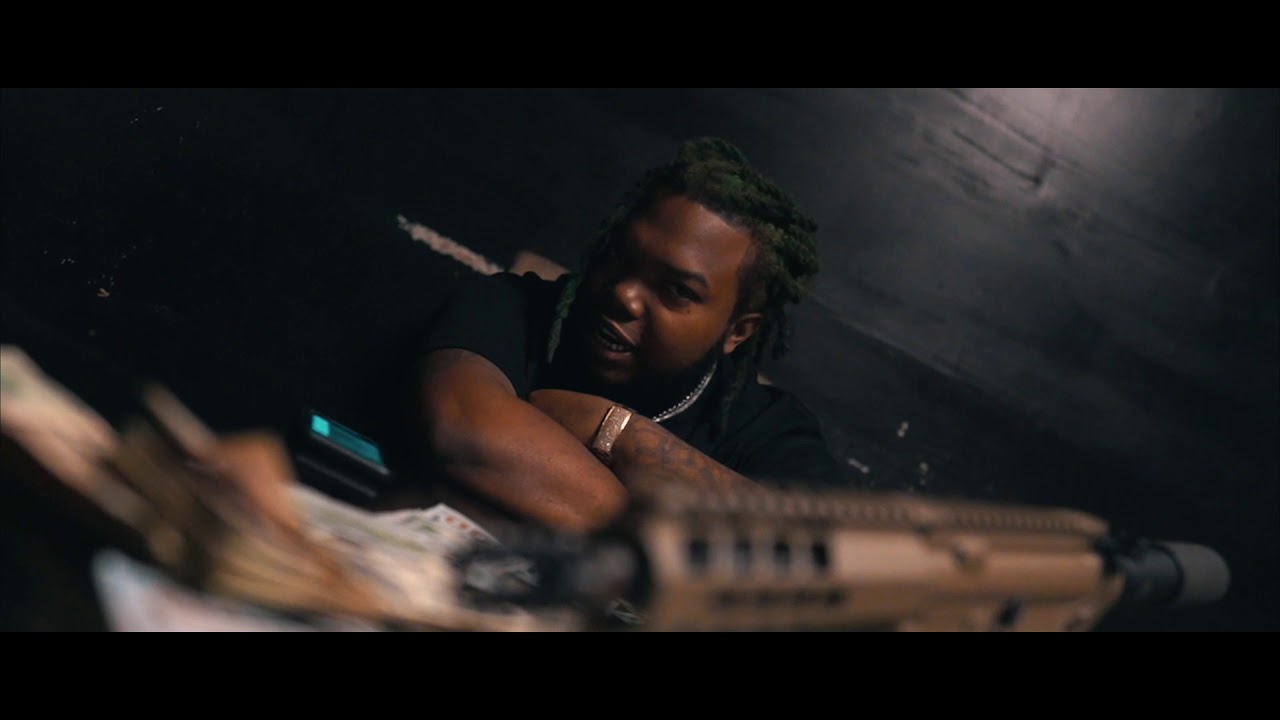 Swaghollywood - Blowin Bandz (Official Video) - YouTube