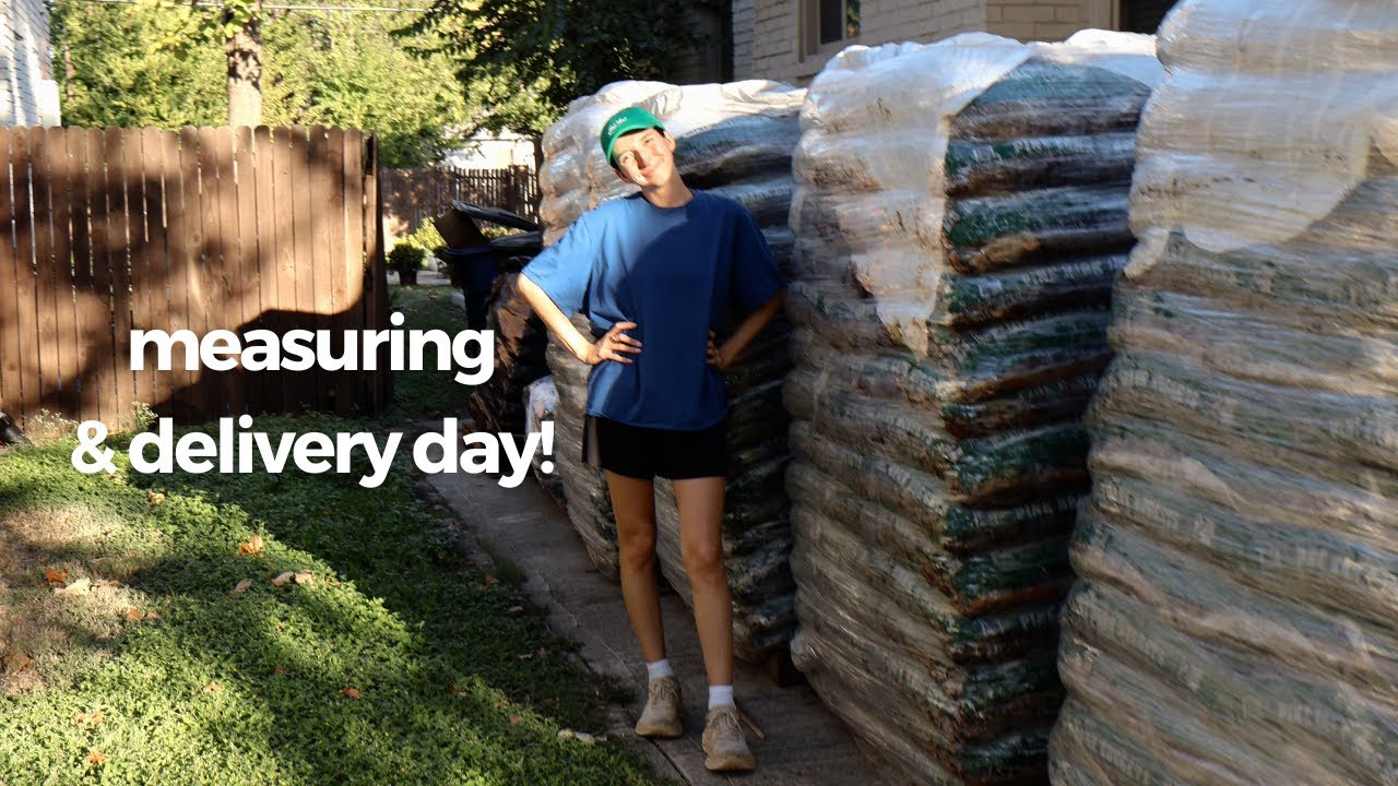 Backyard Makeover: Measuring & Delivery Day! DIY Mulch & Gravel Transformation 🌿 - YouTube