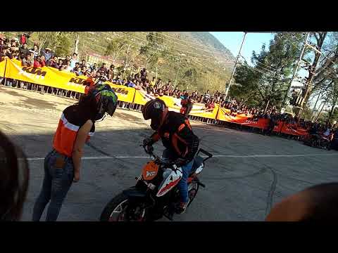 KTM Bike stunt at kullu. Himalayan Vlogger Mahi Chauhan