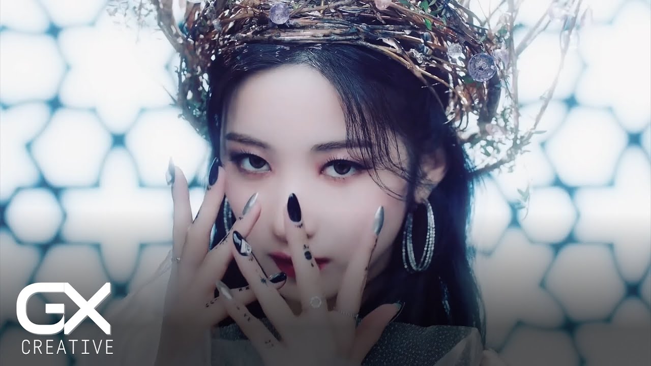 GALEXIA — ‘Paint The Town’ (Official MV) - YouTube