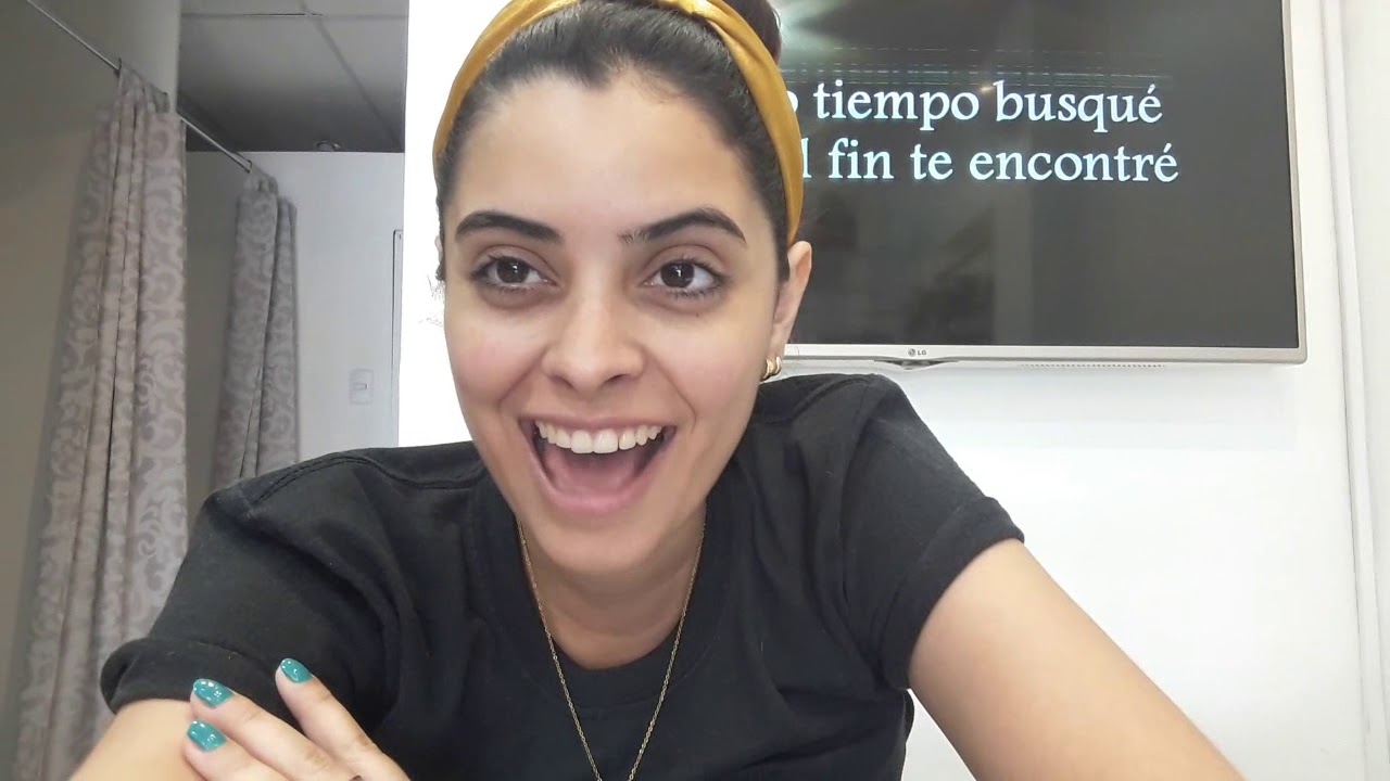 VICKY VICKY PORQUE ERES TAN VICKY - YouTube