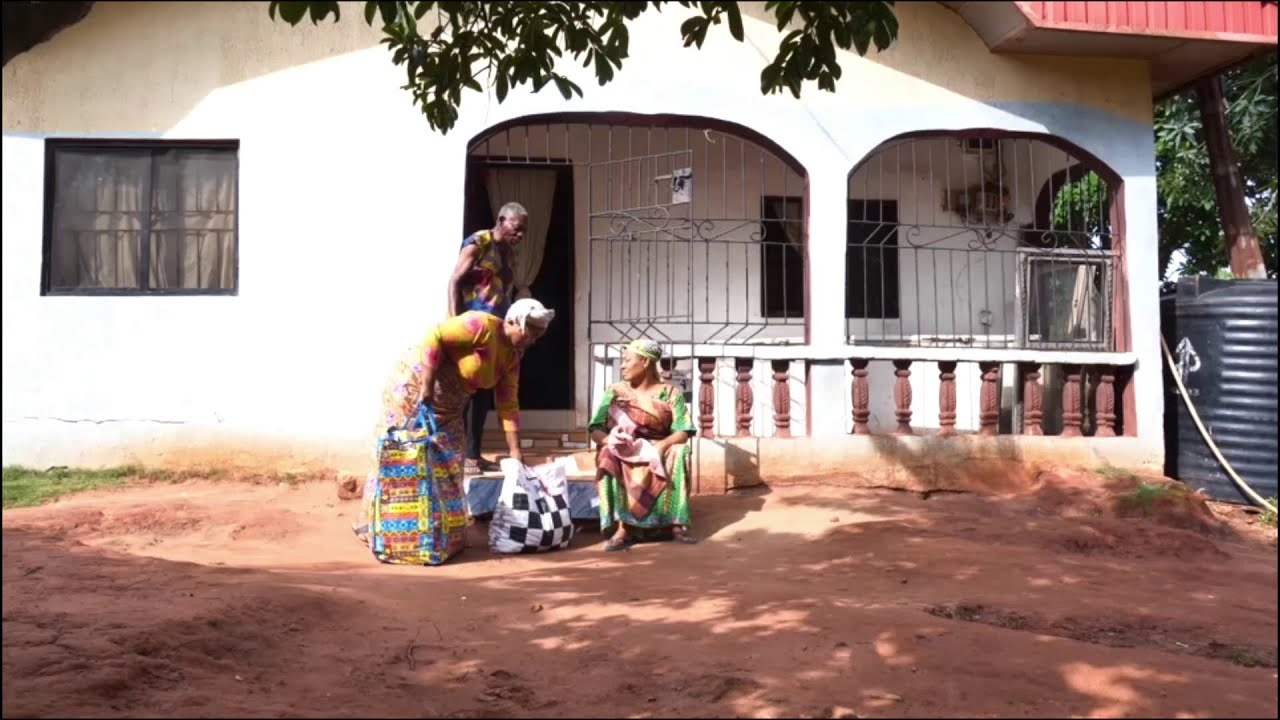 Ekaette La Joyeuse Donatrice - Ce film intéressant vient de sortir ...