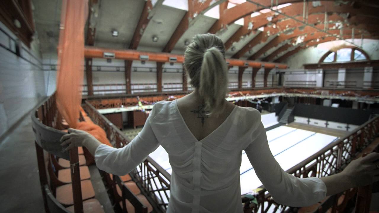 Becci Wallace- Tiny Mortals - YouTube