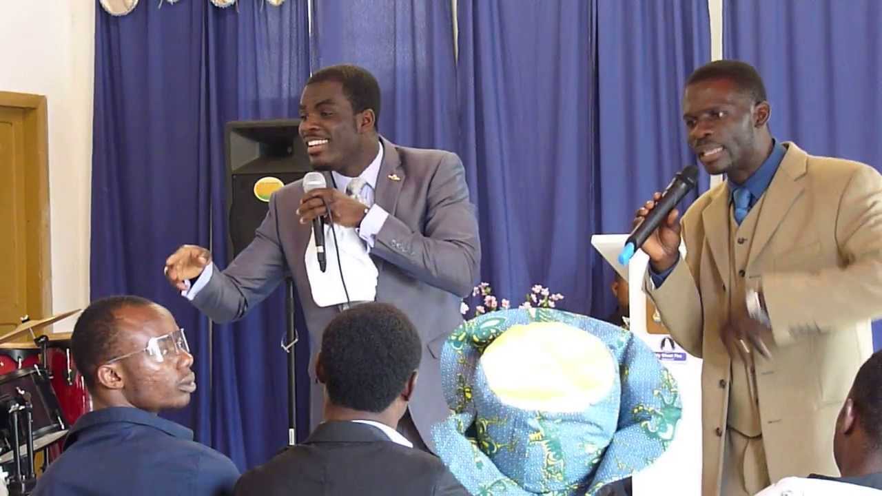 Rev Frank Okyere in Napoli - YouTube