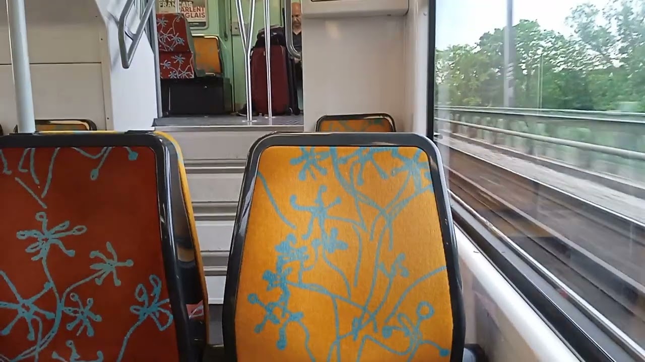 voyage entre MI09 du RER A Rueil-Malmaison et Chatou-Croissy - YouTube
