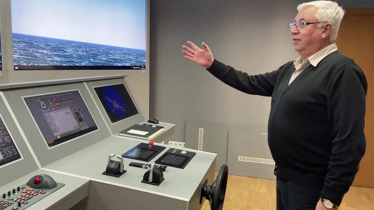 Bridge simulator Transas TRANSAS NTPRO-5000 - YouTube