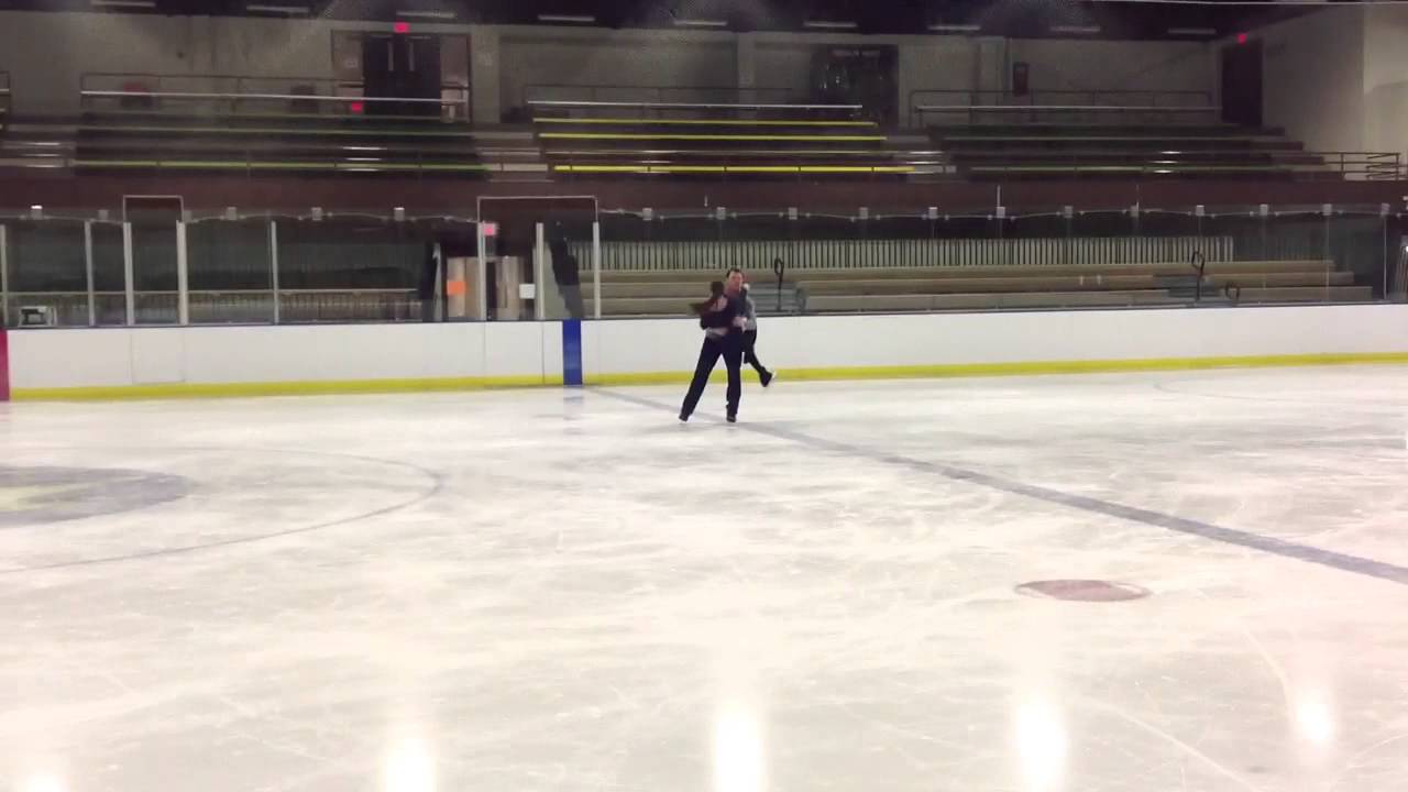 Pairs Figure Skating Team On Ice Lift - YouTube