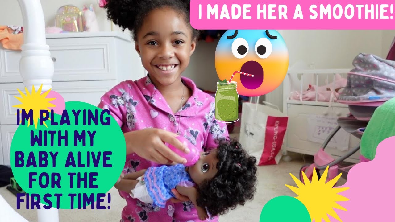 VLOG! I OPENED MY BABY ALIVE FOR THE FIRST TIME AND MADE HER A SMOOTHIE ...