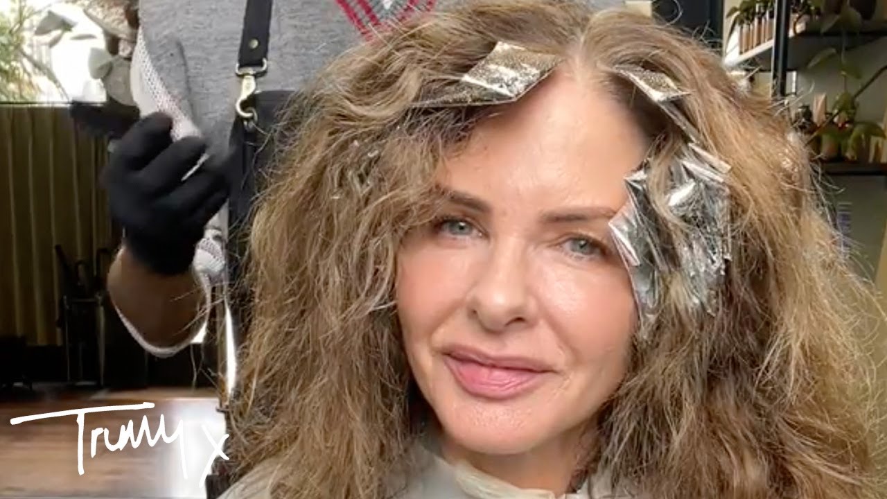 How Trinny Gets Her Hair Done | Hair | Trinny - YouTube