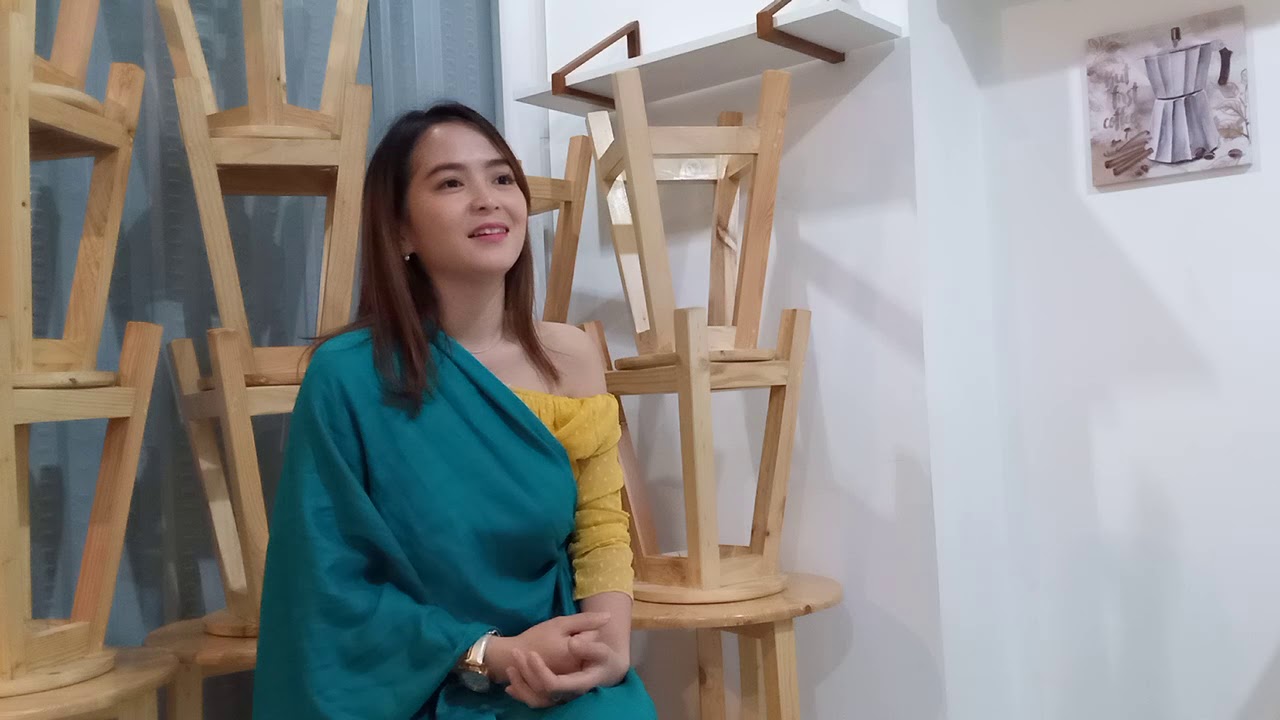 Eneng Ifny Antara Dangdut, Host dan Radio Announcer - YouTube