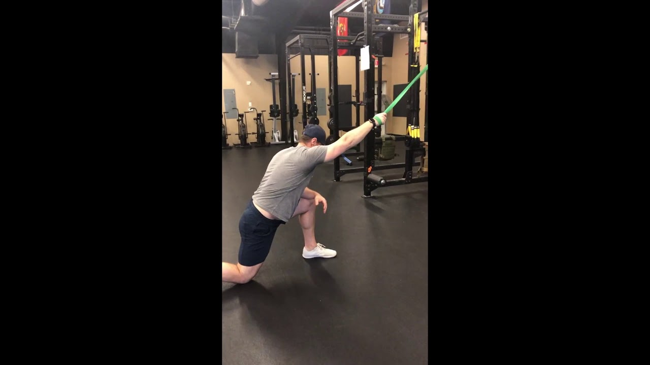 Lat Banded Distraction - YouTube