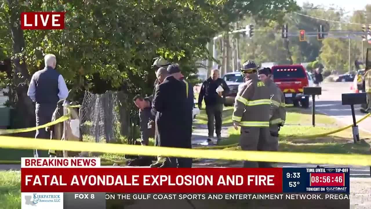 1 dead, 5 injured in Avondale mobile home explosion - YouTube