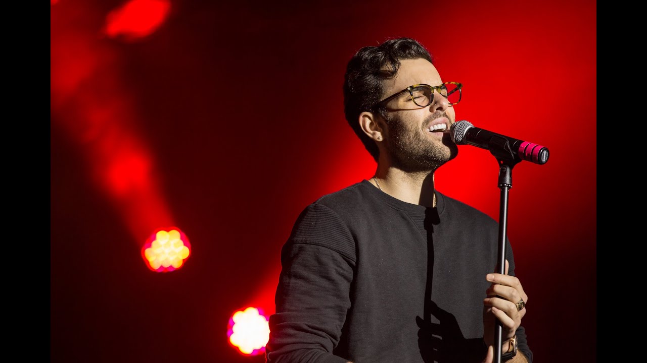 Zak Resnick- "New York State of Mind" at BROADWAY SINGS BILLY JOEL ...