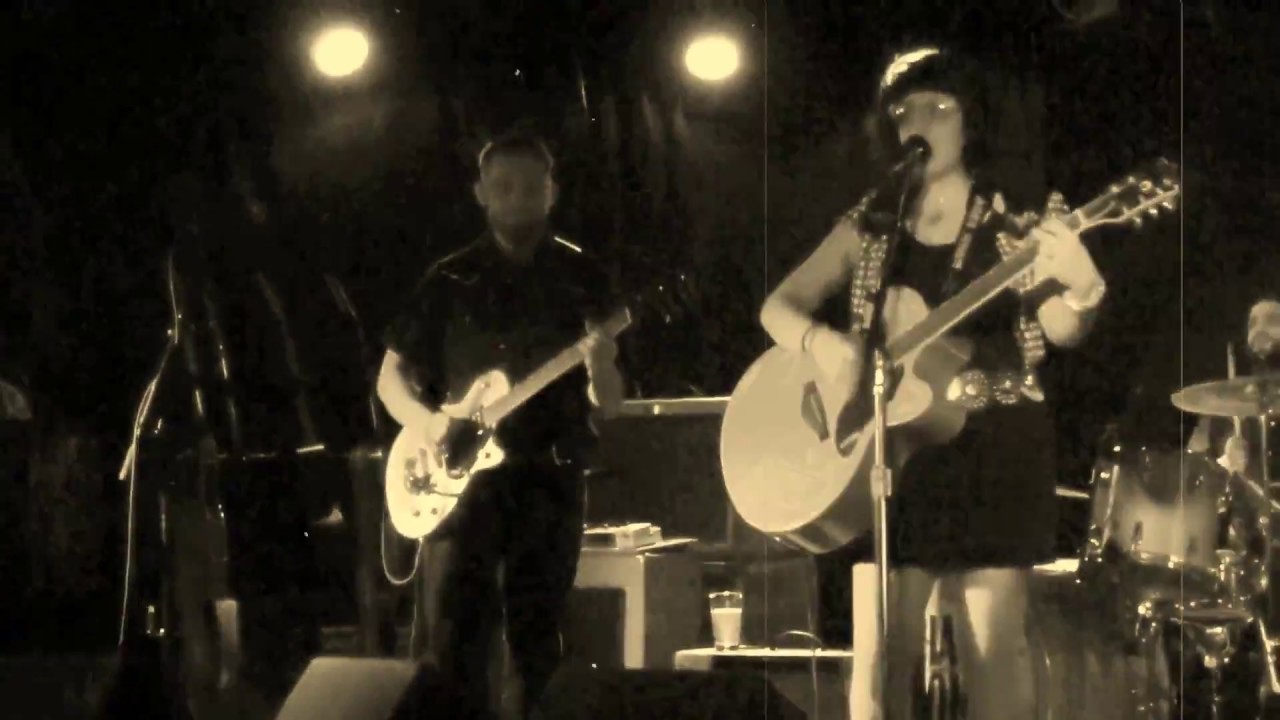 Lara Hope And The Ark-Tones In Chicago 2018 - YouTube