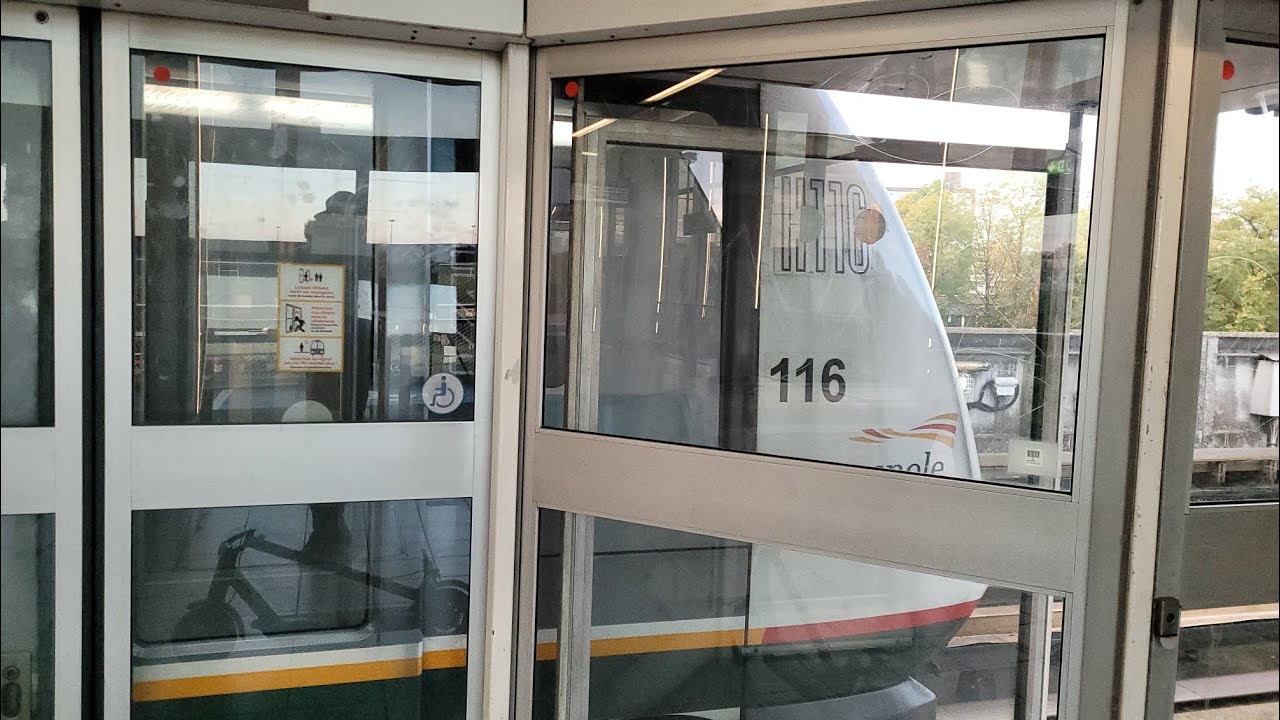 (MÉTRO)VAL208 Trajet Complet Entre 4 Cantons Stade Pierre Mauroy Et CHU ...