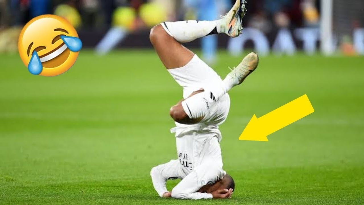 Comedy Moments in Football #8 - YouTube
