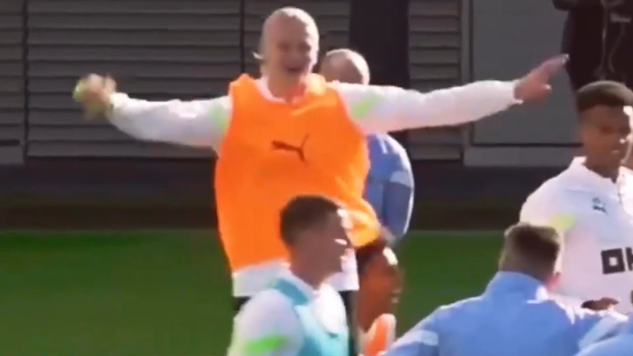 Erling Haaland has a lot of fun in training - YouTube